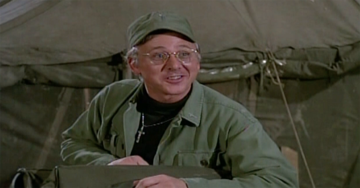 'M*A*S*H' almost ditched Father Mulcahy, but Alan Alda fought to keep ...