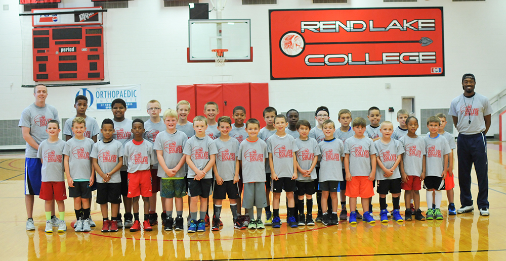 Strong showing for RLC boys' basketball camp - Benton, West Frankfort ...