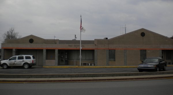 Perry County to charge inmates $25 a day for cells - Benton, West ...