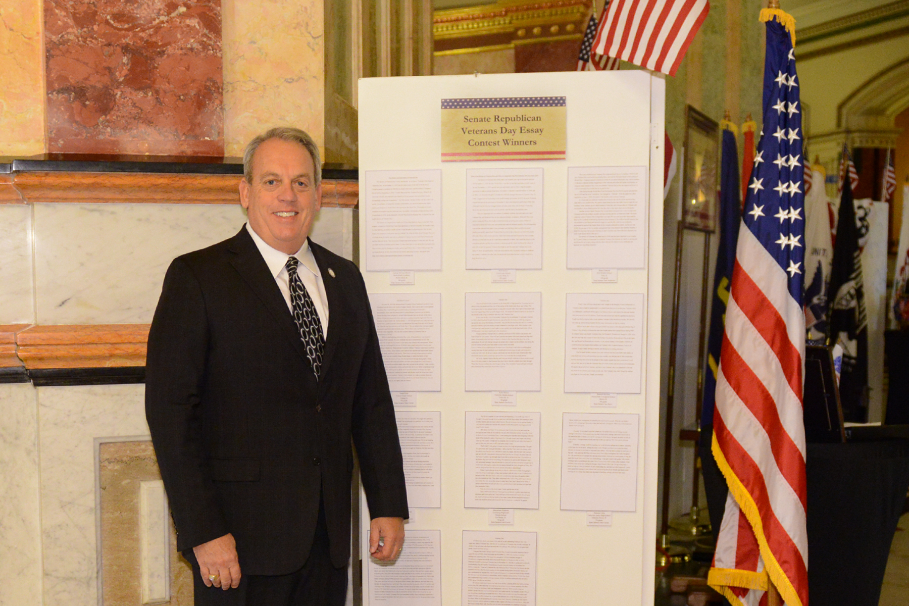 Sen. Fowler announces winners to Veterans Day essay contest - Benton ...